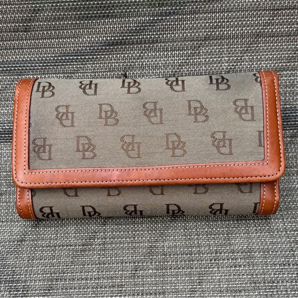 Dooney & Bourke | Bags | Dooney Bourke Logo Pattern Wallet | Poshmark
